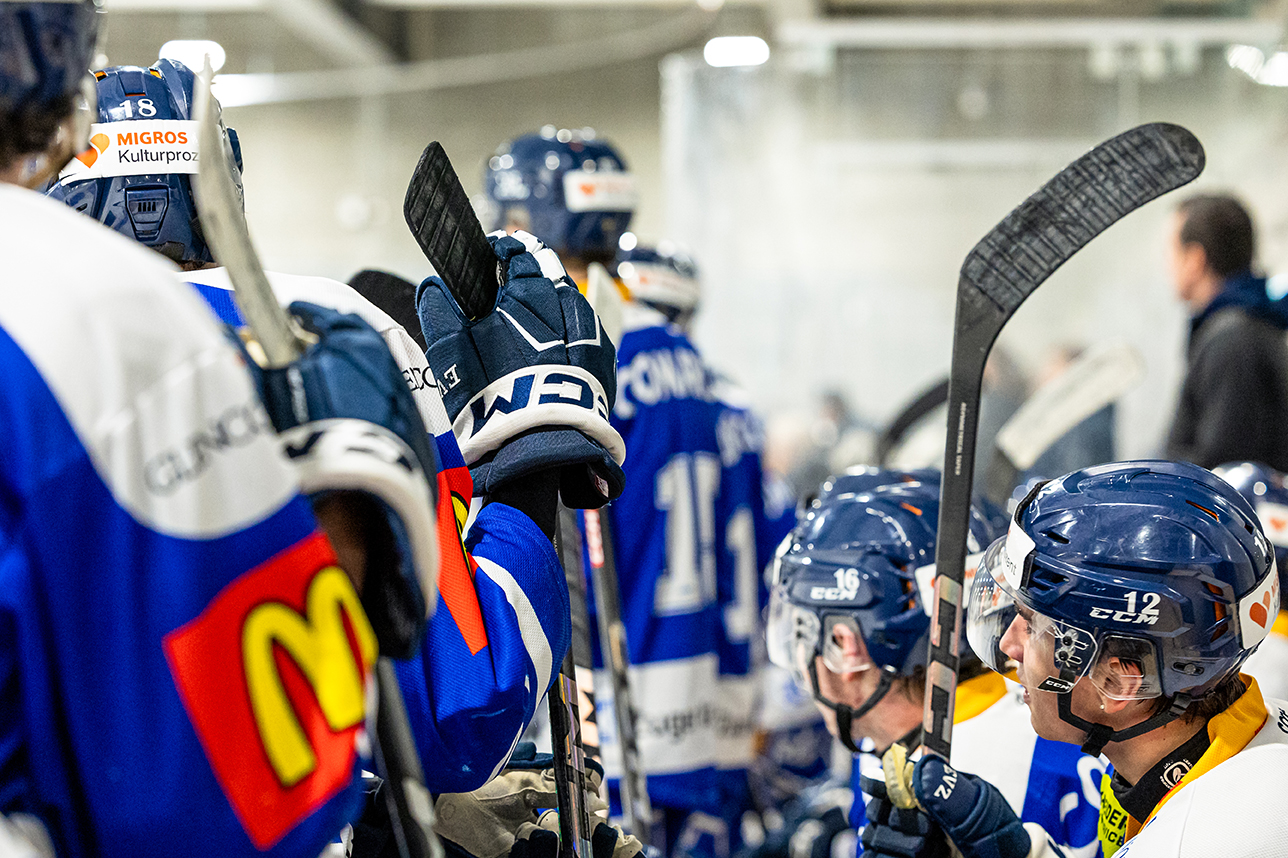 Athletes - The Hockey Academy | EVZ