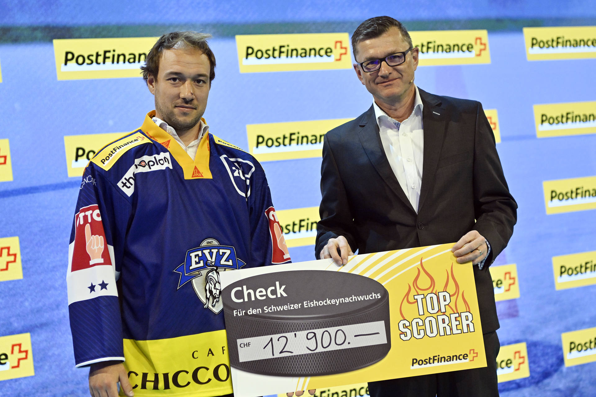 EVZ Stürmer Jan Kovar PostFinance Top Scorer 2022 - EV Zug